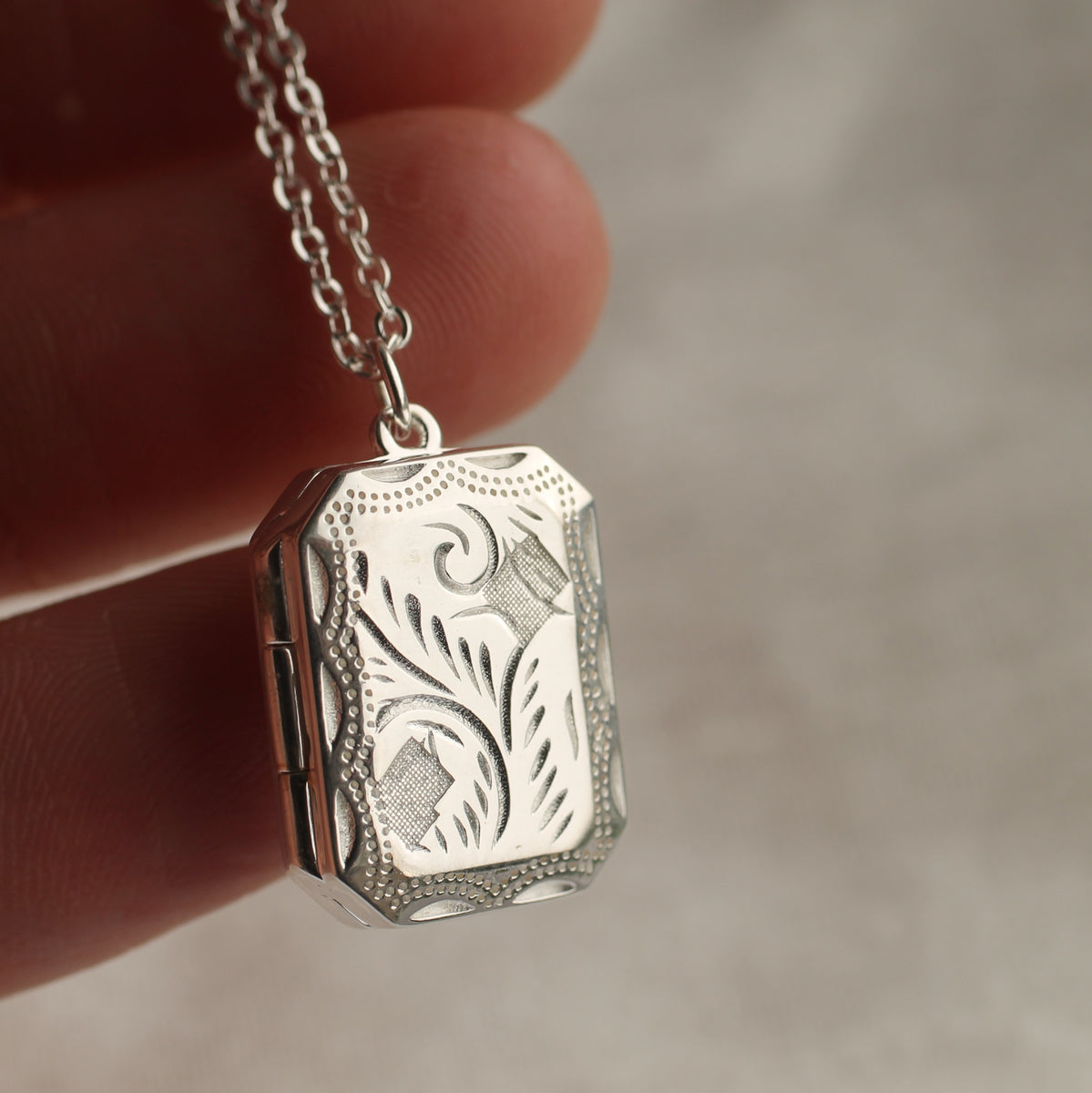 Victorian Heirloom Personalised Engraved Locket – Silk Purse, Sow's Ear